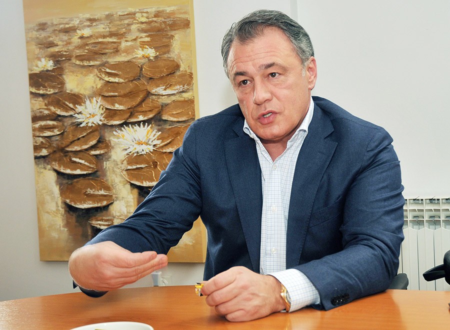 GUBITNIK DANA Duško Perović - Srpskainfo