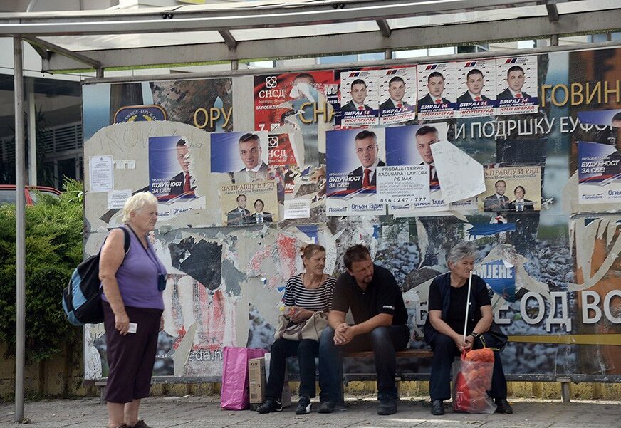 ŠTA STRANKE PORUČUJU KROZ SLOGANE Stare ideje za nove izbore - Srpskainfo