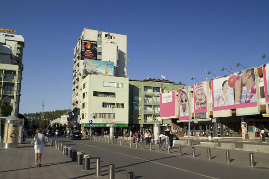 CRNA GORA NA PREKRETNICI Zatvorene ulice u centru Podgorice zbog ...