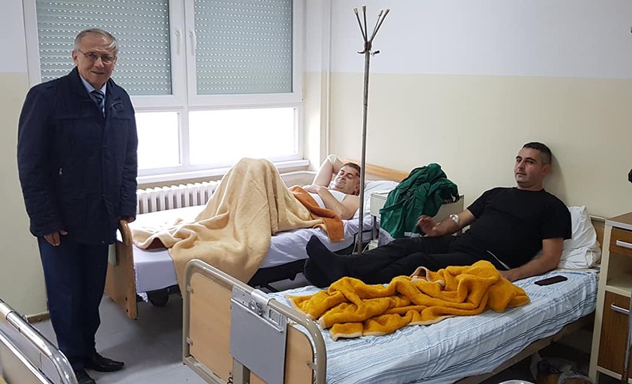 PRVE FOTOGRAFIJE POVRIJEĐENIH Načelnik Broda posjetio radnike ...