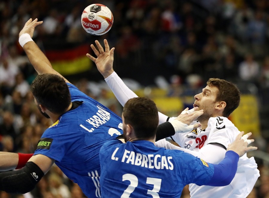 SP U RUKOMETU Srbija KRENULA HRABRO, pa ostala BEZ SNAGE za iznenađenje ...