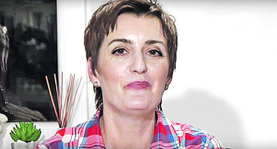 NIJE GLEDALA KĆERKIN SEKS Iznenadićete se kada čujete šta kaže mama Ane ... NIJE GLEDALA KĆERKIN SEKS Iznenadićete se kada čujete šta kaže mama Ane ...