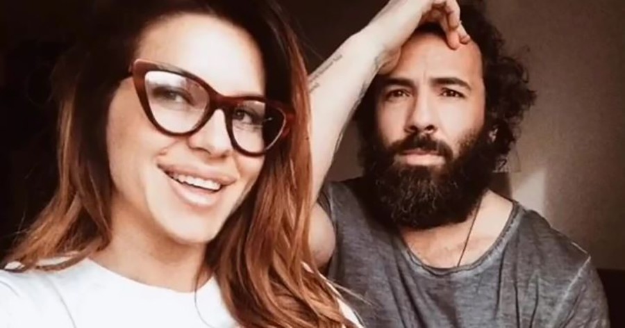 PJEVAČICA RAZNJEŽILA FANOVE Seka Aleksić otkrila POL BEBE, a evo KOJE ...