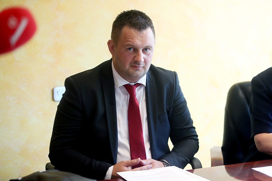 GUBITNIK DANA Miladin Radović