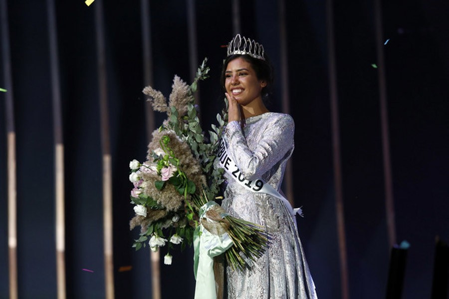 ANDRIJANA JE NALJEPŠA SRPKINJA Djevojka iz Gornjeg Milanovca izabrana ...