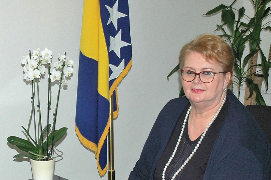 HIT DANA Bisera Turković - Srpskainfo