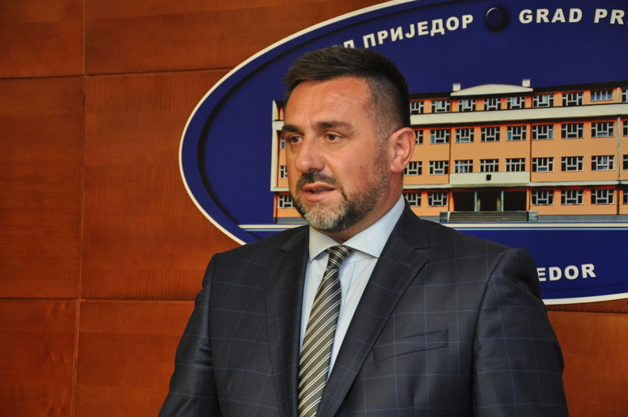 „U Srbiji se izučava bosanski jezik, u Srpskoj je zabranjen“ Ramić ...