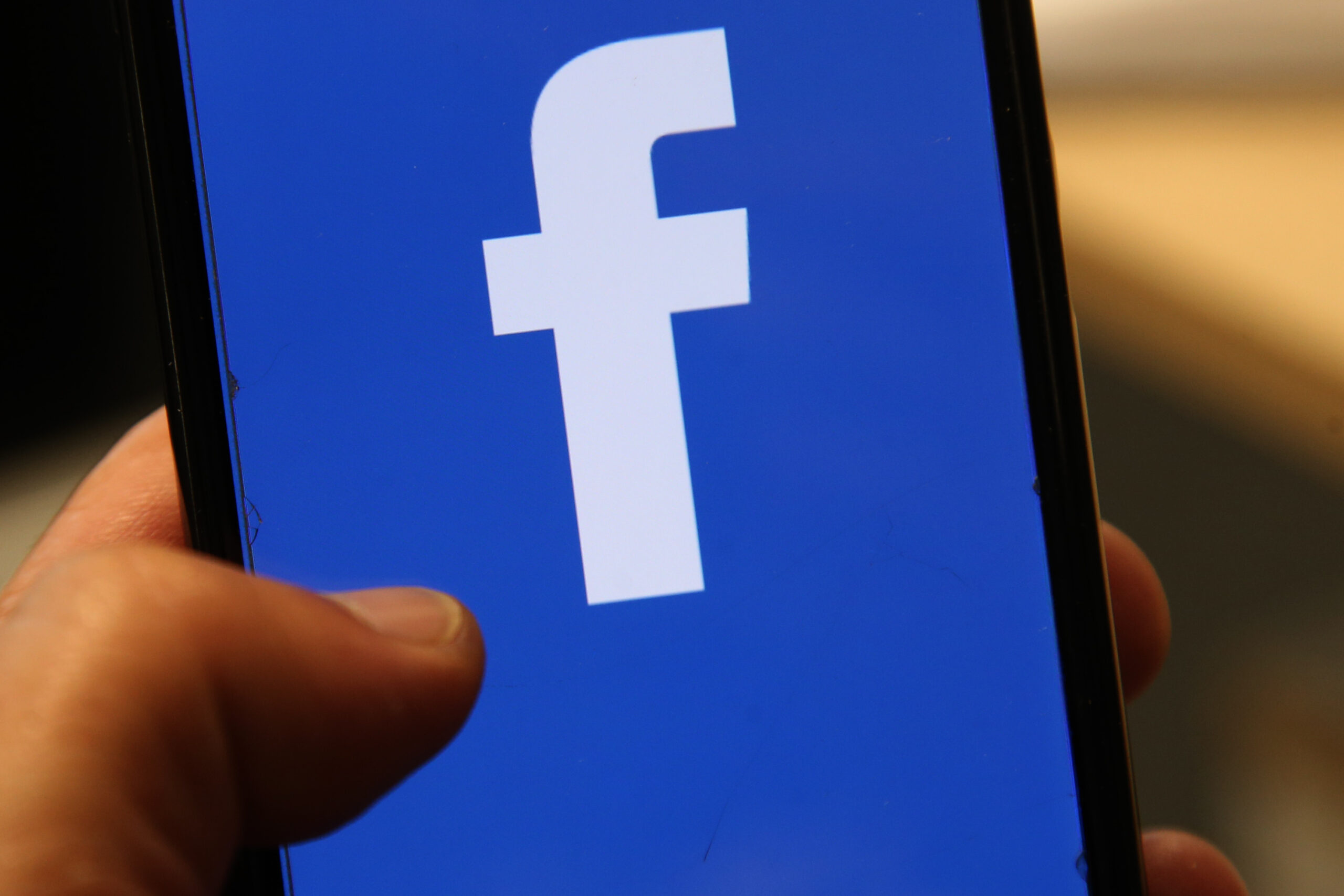 "VJERODOSTOJNE INFORMACIJE" Fejsbuk dodaje oznake na objave o vakcinama ...