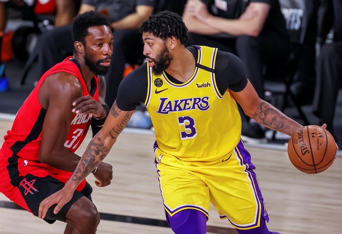 DEJVIS VODIO DO POBJEDE Lejkersi na korak do finala - Srpskainfo