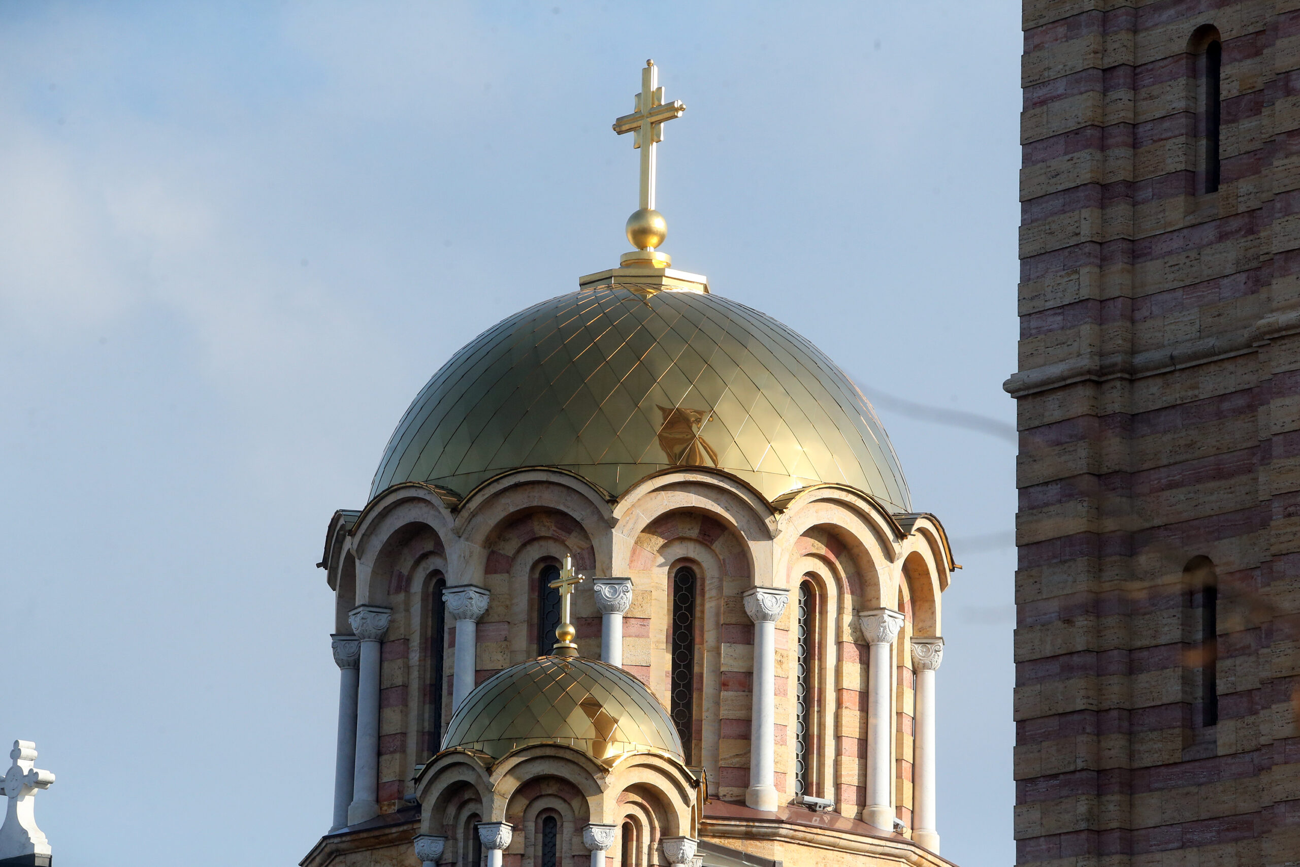 DANAS OCI Običaji kažu da na ovaj praznik djeca na prepad vezuju svoje ...