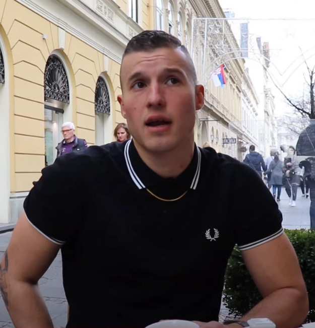 Policajci ga ispratili do granice sa BiH: Američki neonacista i osnivač ...