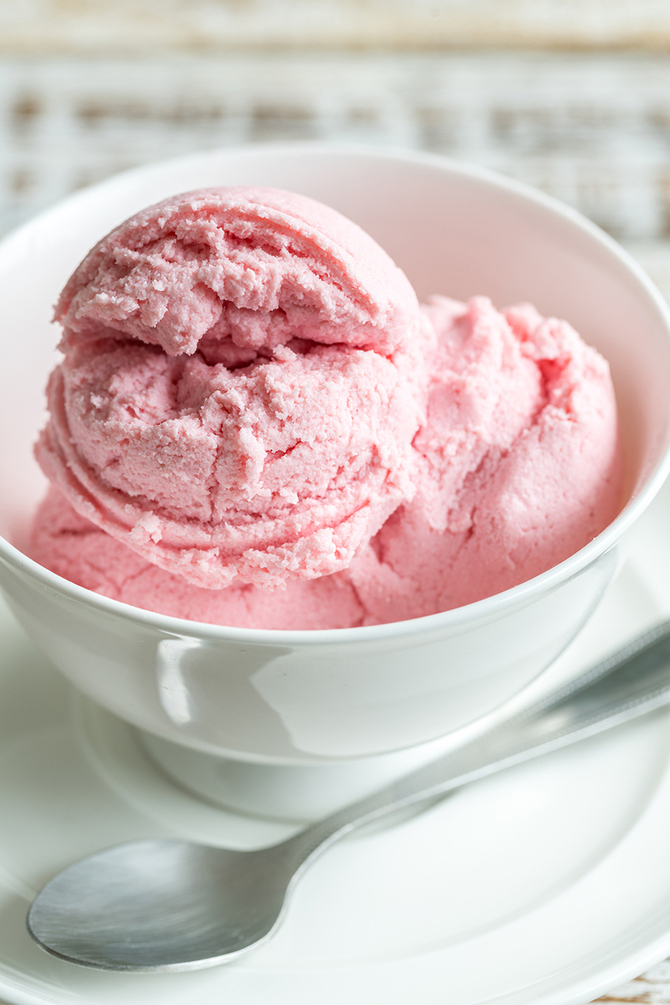 Sladoled sa malinama i krem sirom - Srpskainfo