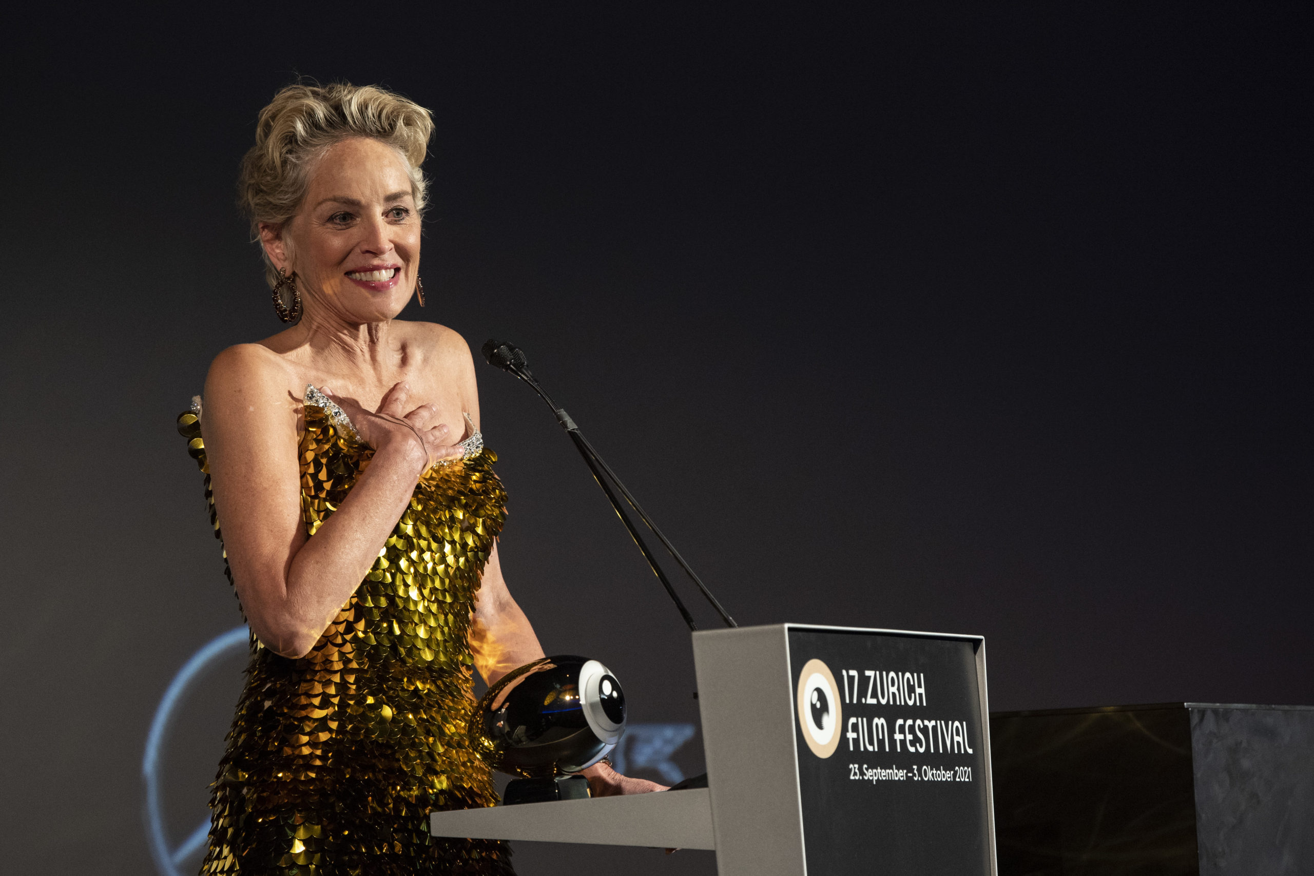 Životne mudrosti Šeron Stoun "Najljepše i najzanimljivije žene su one ...