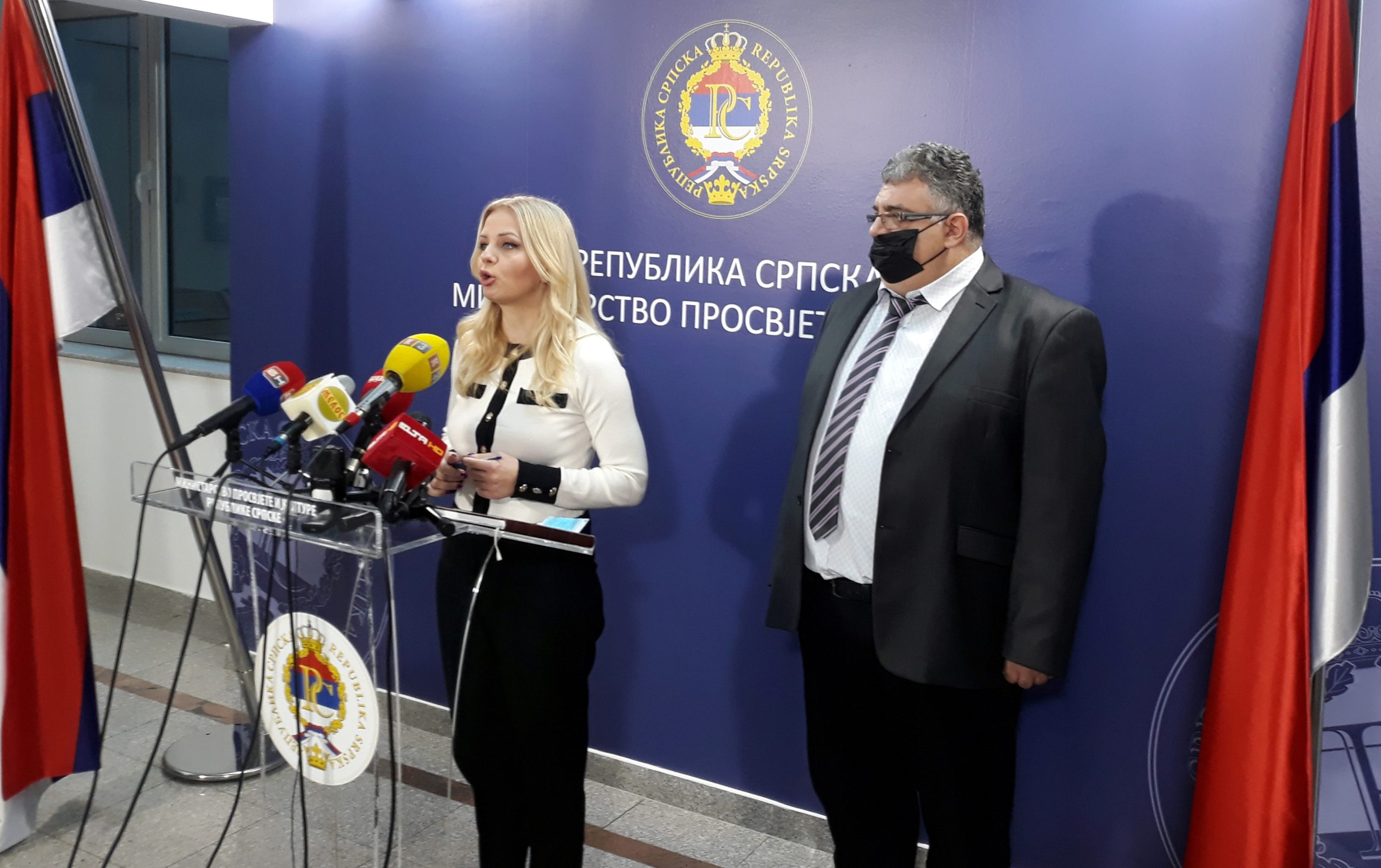 Trivićeva i Gnjatić složni: Raditi na povećanju plata prosvjetara ...