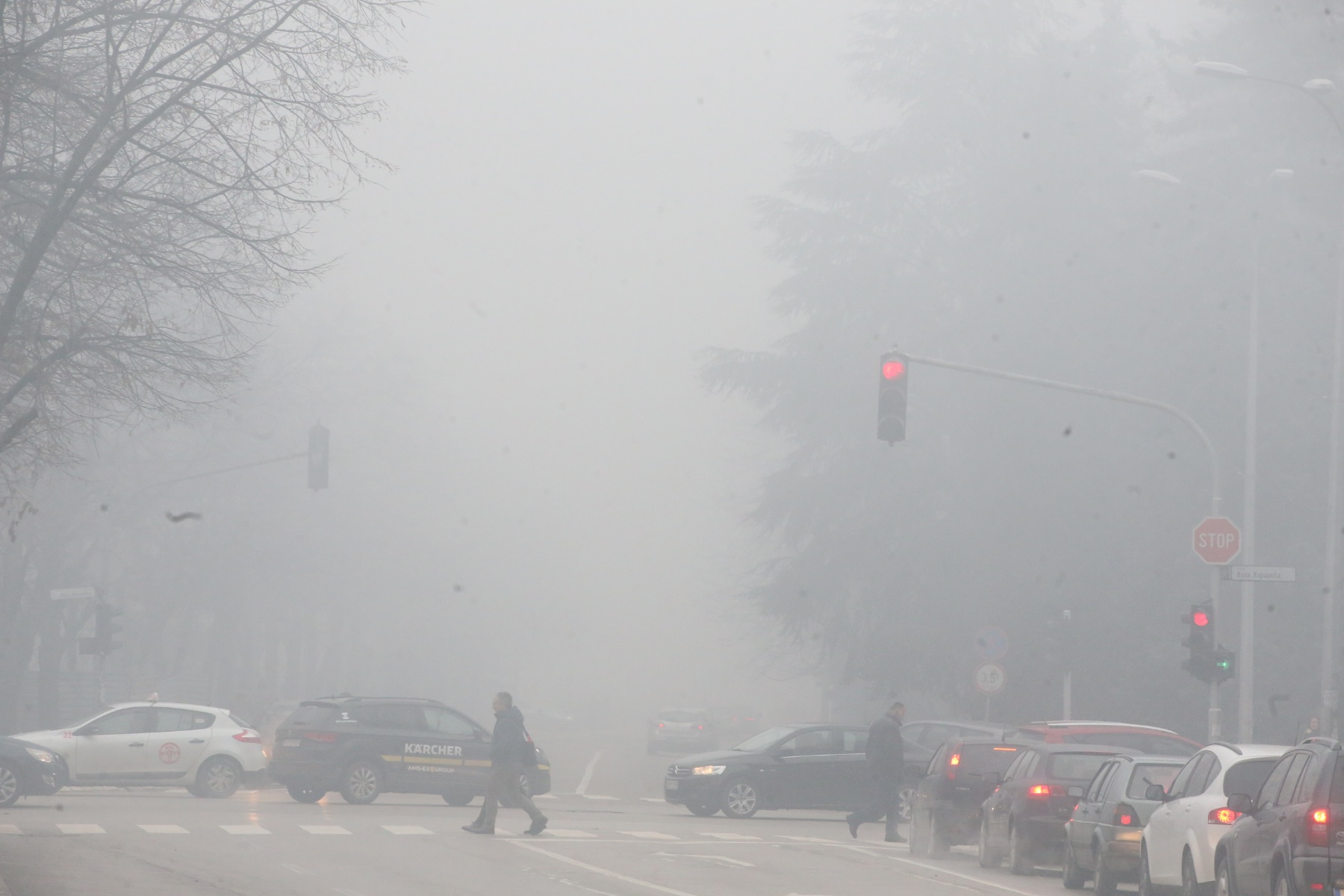 Gusta magla smanjuje vidljivost na mnogim dionicama u BiH