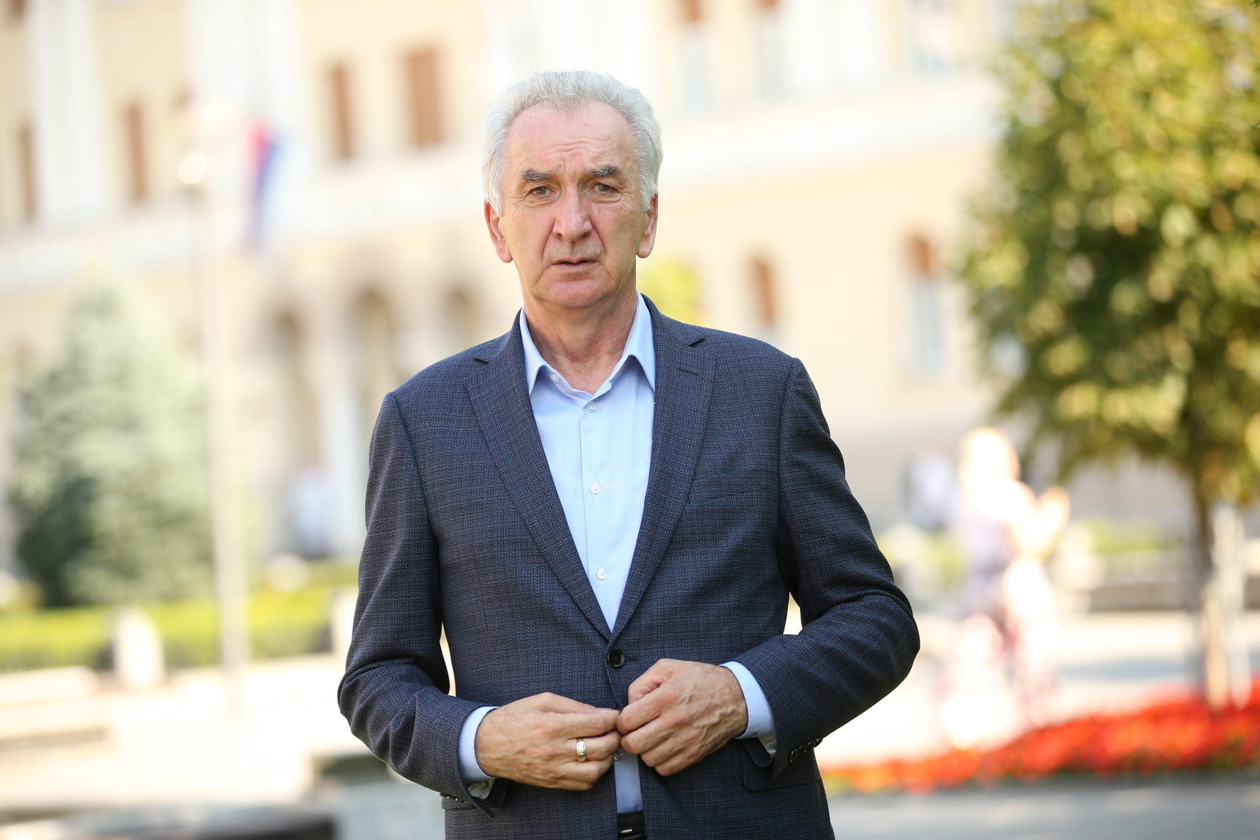 Tragedija u porodici Mirka Šarovića: Ubila se supruga bivšeg ...