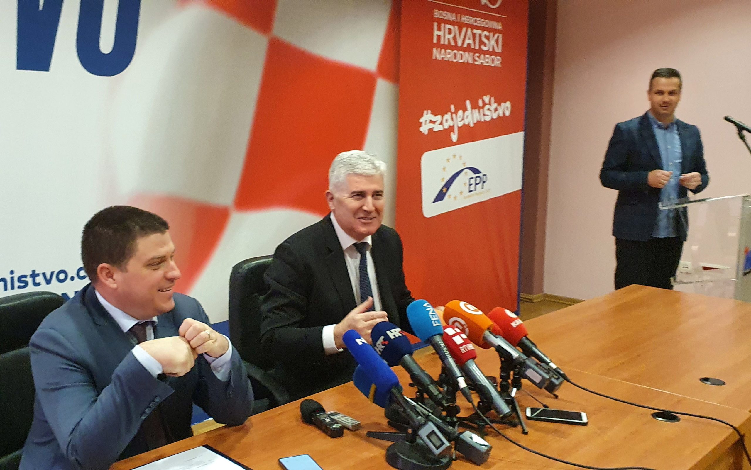 ČOVIĆ KATEGORIČAN “Nema pregovora oko hrvatskih nacionalnih interesa ...