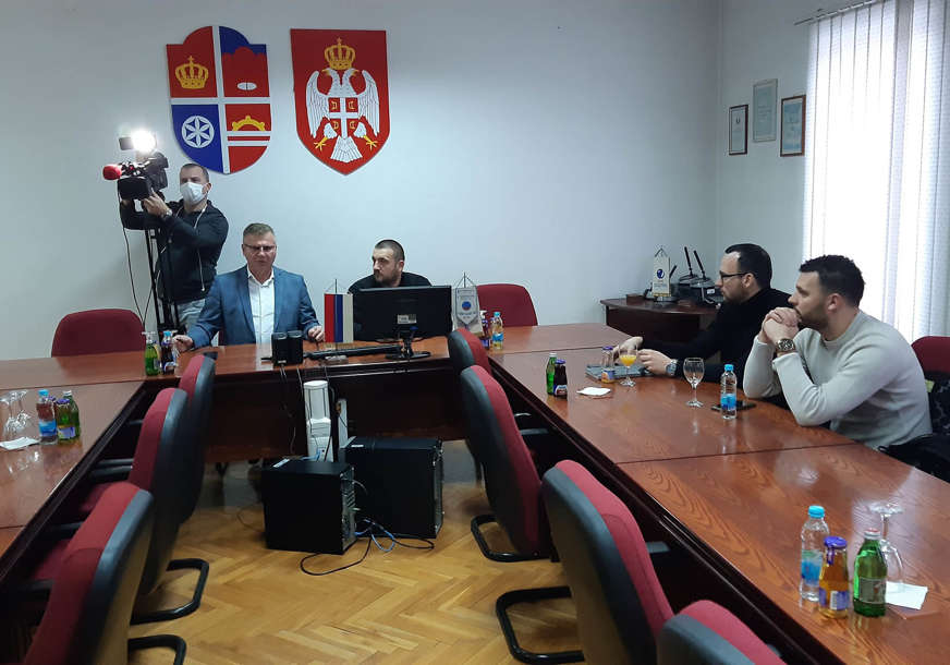 ZNAČAJNA FINANSIJSKA POMOĆ Za sponzorisanje lokalnih kulturnih i ...