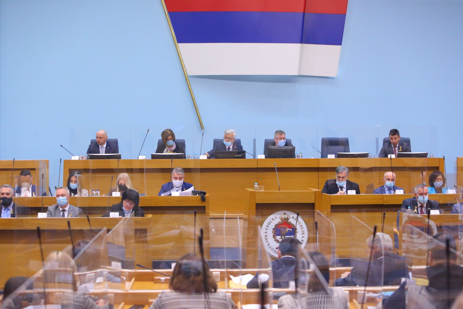 Šta poslanici kažu o upitniku OHR „Odgovarati na to bilo bi kao ...