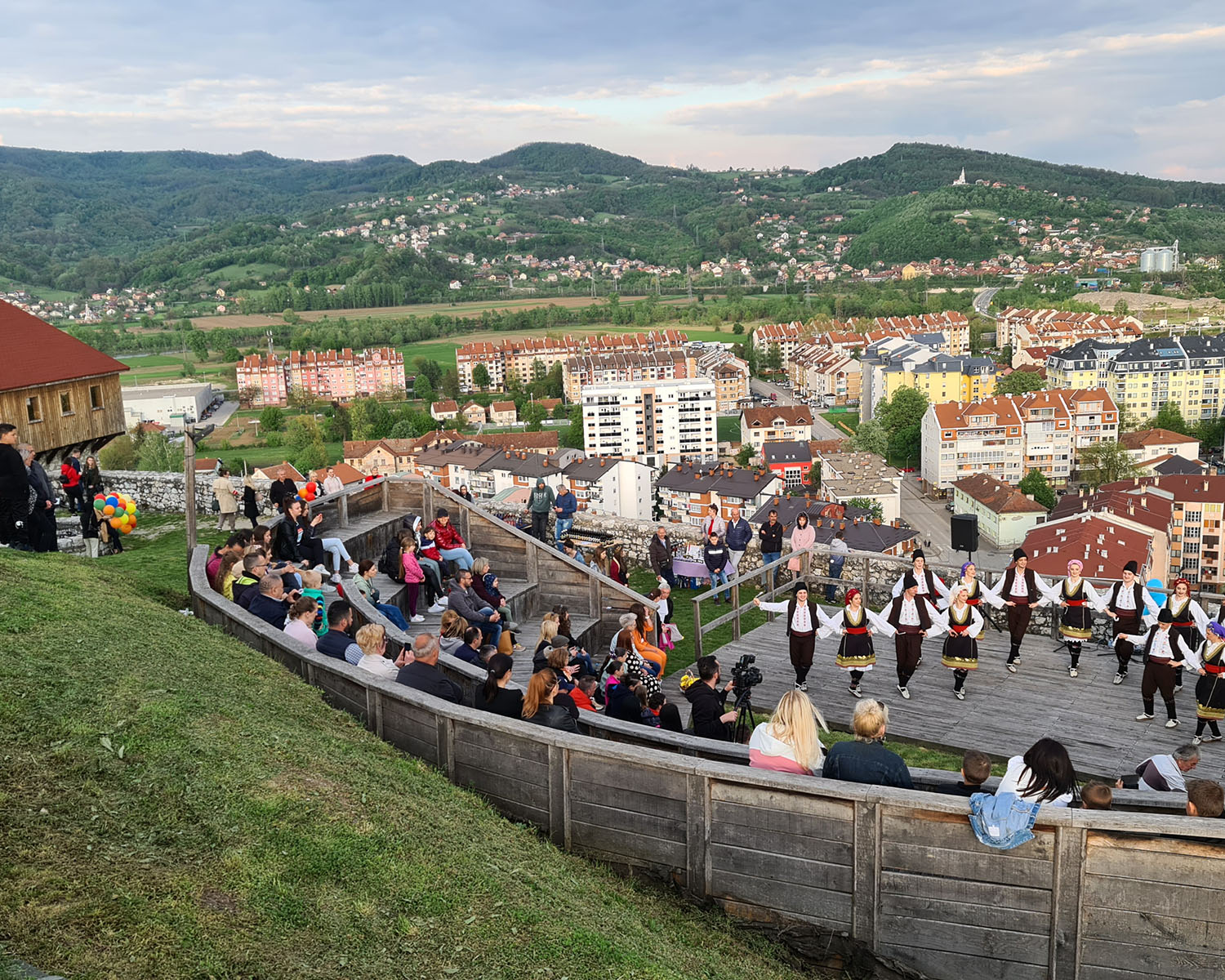 Mjesto sa kojeg se vidi čitav grad: Dobojska "Gradina" prvi put dio ...