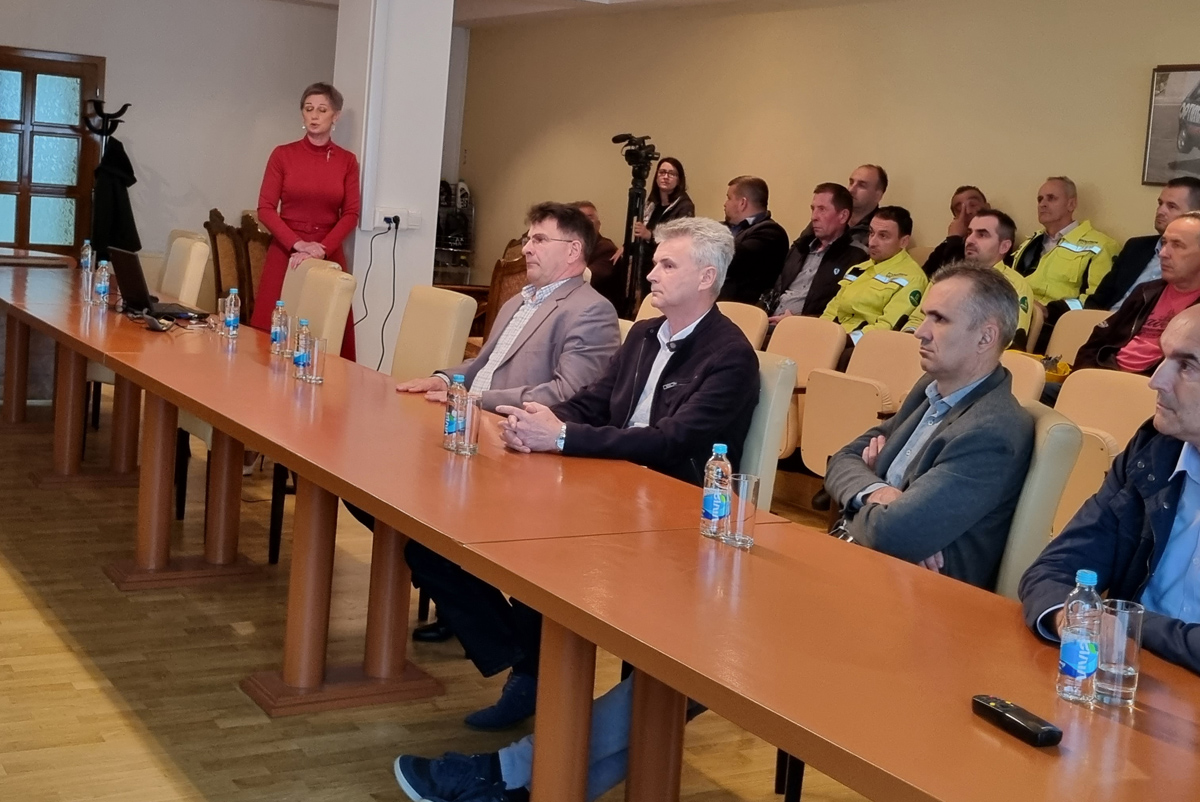 Radnik na prvom mjestu: Rafinerija ulja Modriča predavanjem obilježila ...