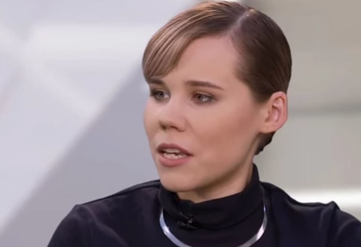 Orden za hrabrost ubijenoj novinarki: Putin posthumno odlikovao Dariju Duginu - Srpskainfo