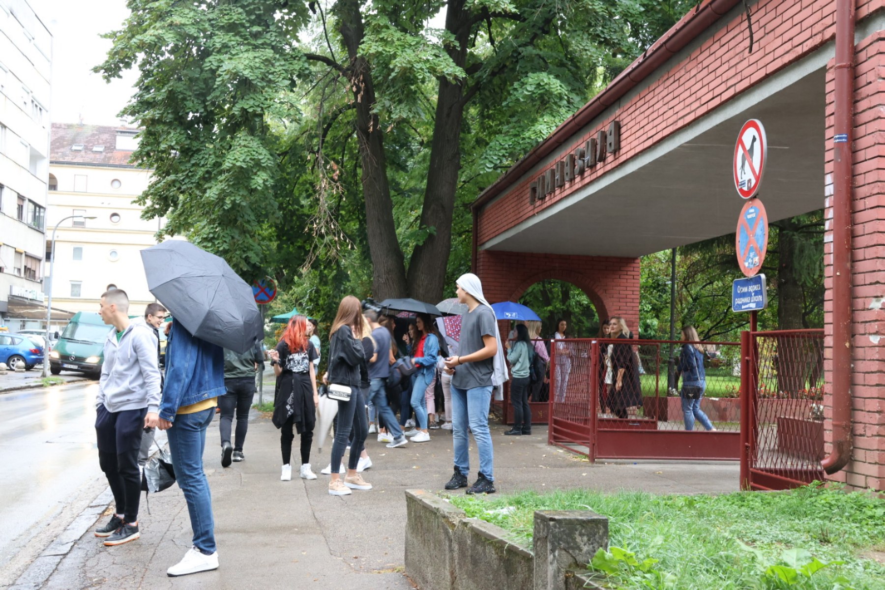 U Republici Srpskoj 6 odsto starijih đaka probalo psihoaktivne supstance