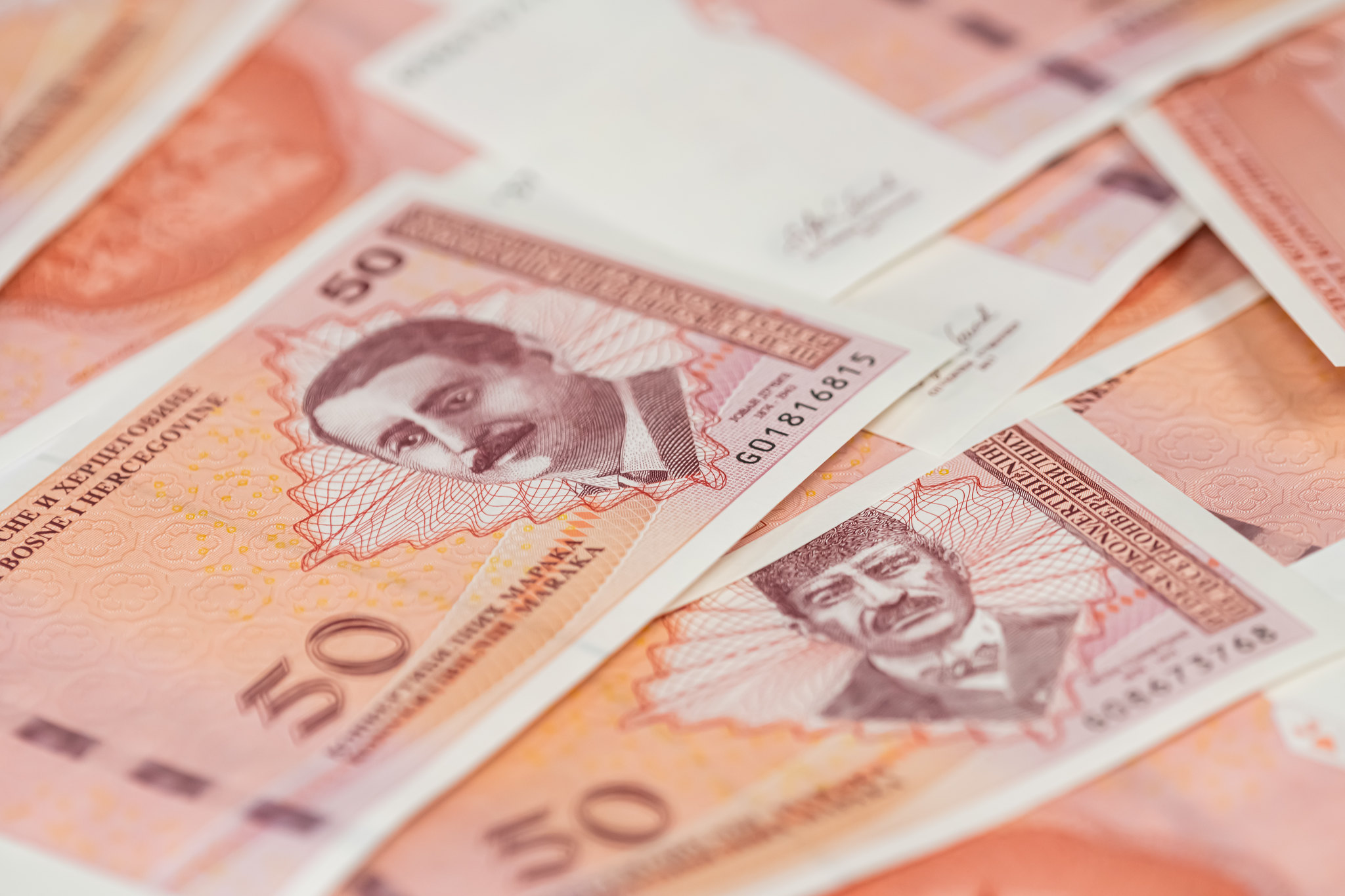 Prisvojila novac od 2 firme za koje je radila, i sve potrošila na klađenje