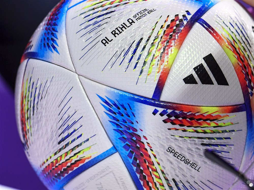 ISPLIVALE FOTOGRAFIJE Neviđeno, lopte na Mundijalu se pune kao telefon ...