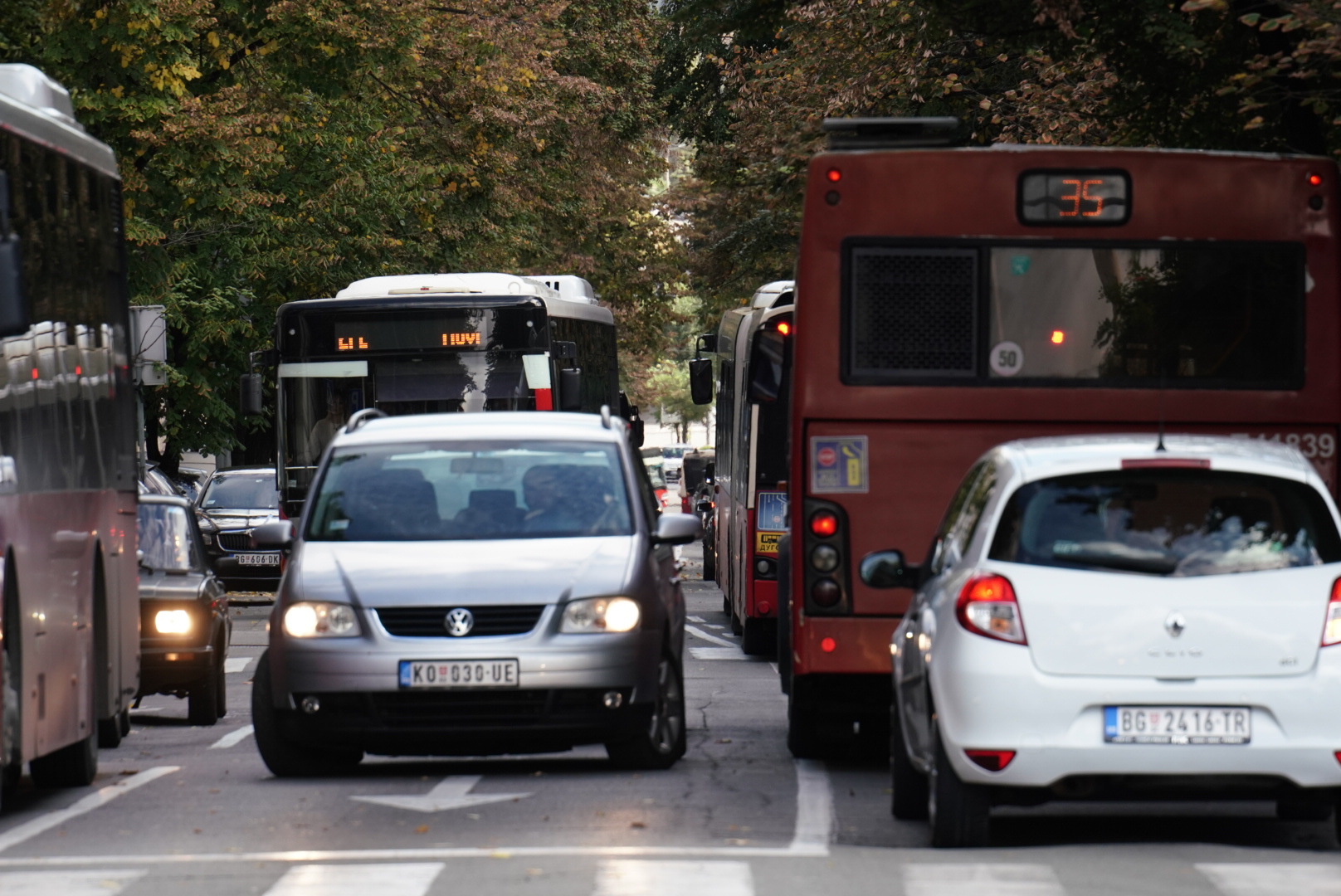 Četvorica pretukla pripadnika LGBT zajednica u autobusu