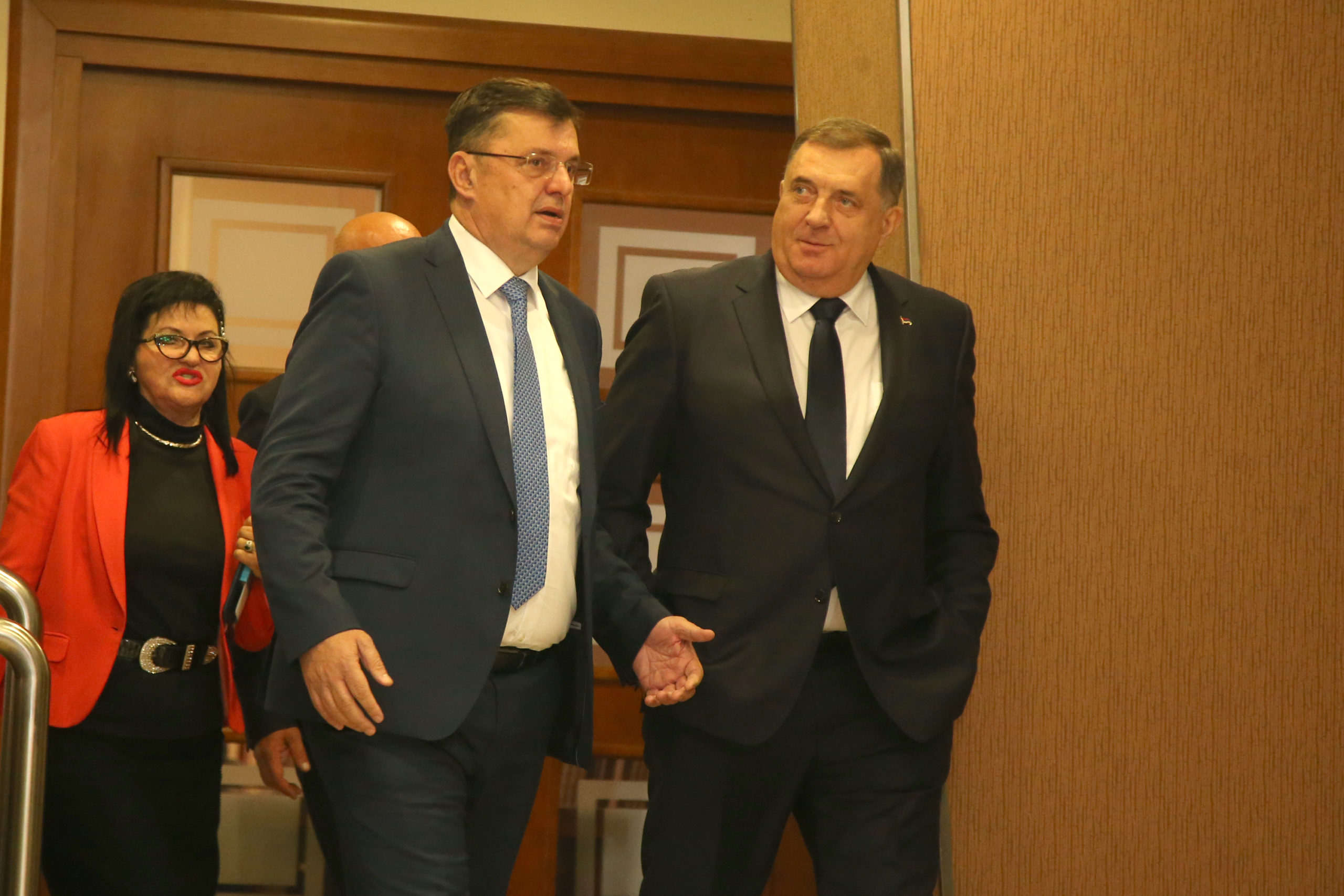 Tegeltija ubijeđen: Dodik će obezbijediti mir i stabilnost - Srpskainfo