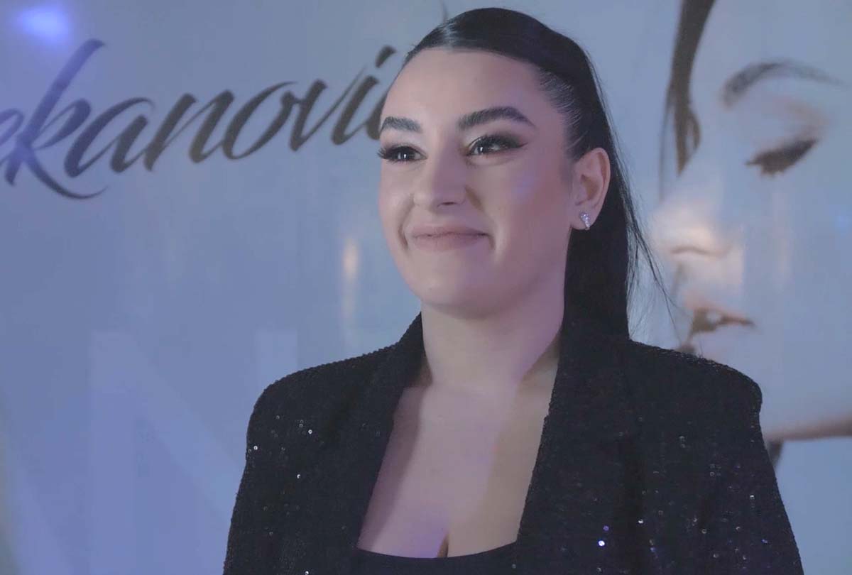 Nikolina Đekanović u Banjaluci promovisala pjesmu "Stani zoro"