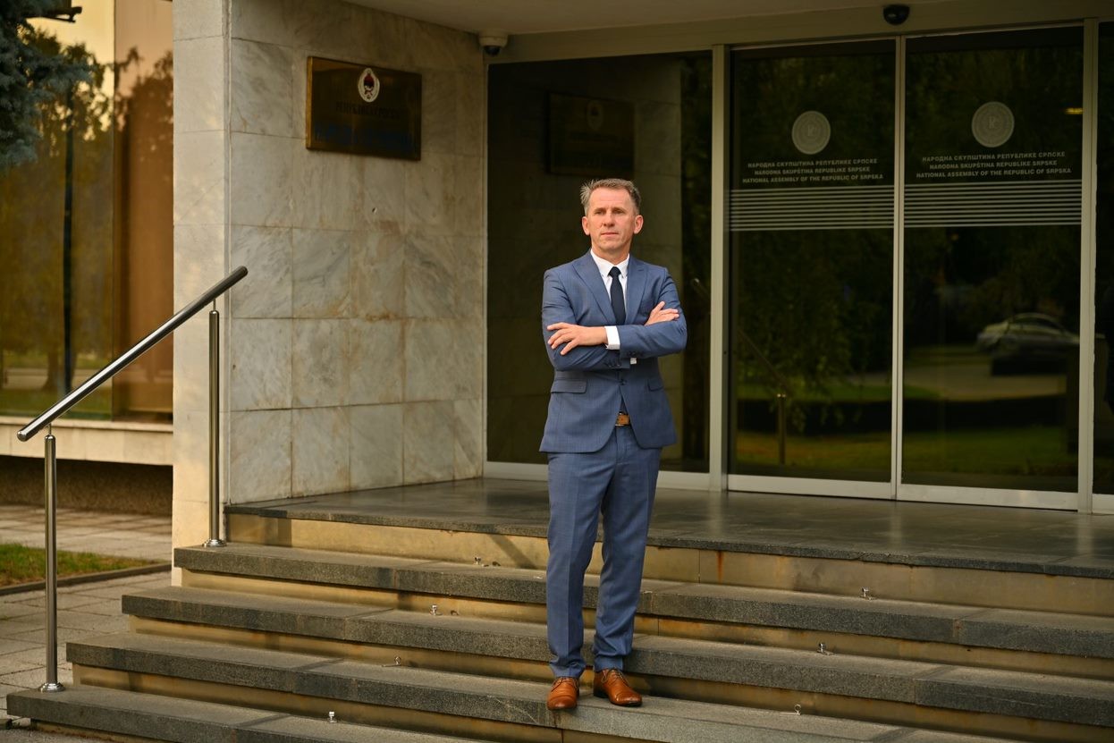 Dubravac pozvao Dodika da poštuje zakletvu i 10 božjih zapovjesti