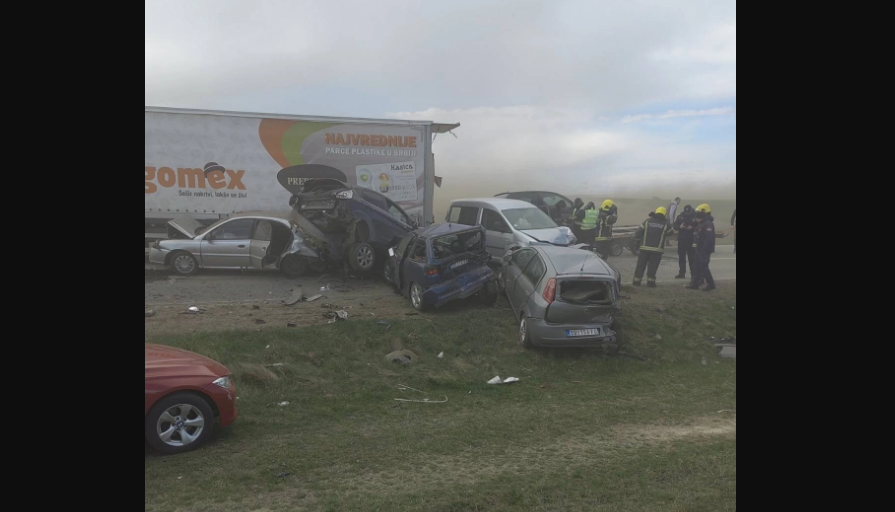 Lančani sudar automobila u Subotici