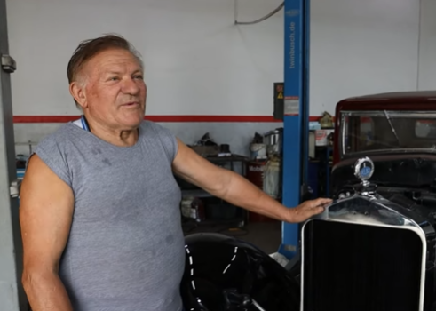 Miloš Bojanić pokazao oldtajmere koje sam restaurira