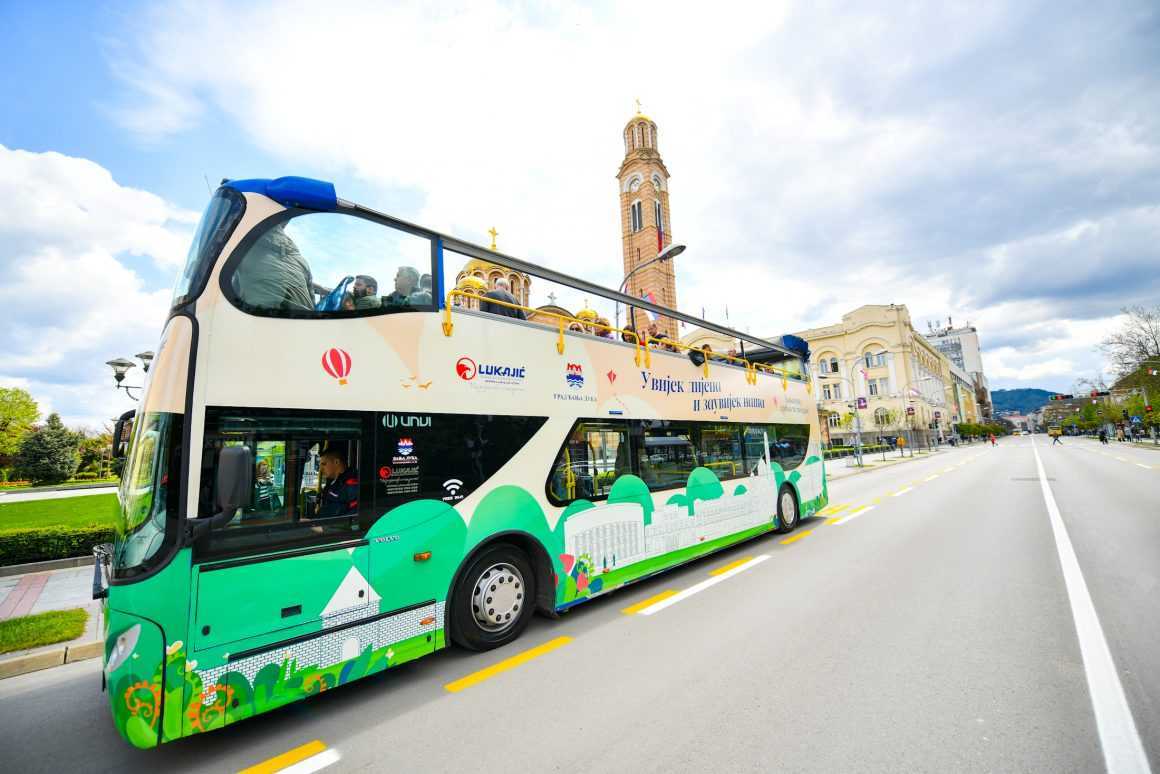 Panoramski bus vozi besplatno do kraja aprila