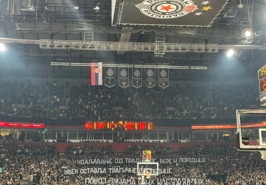 Poruka navijača Partizana o kojoj će se mnogi zapitati (FOTO)