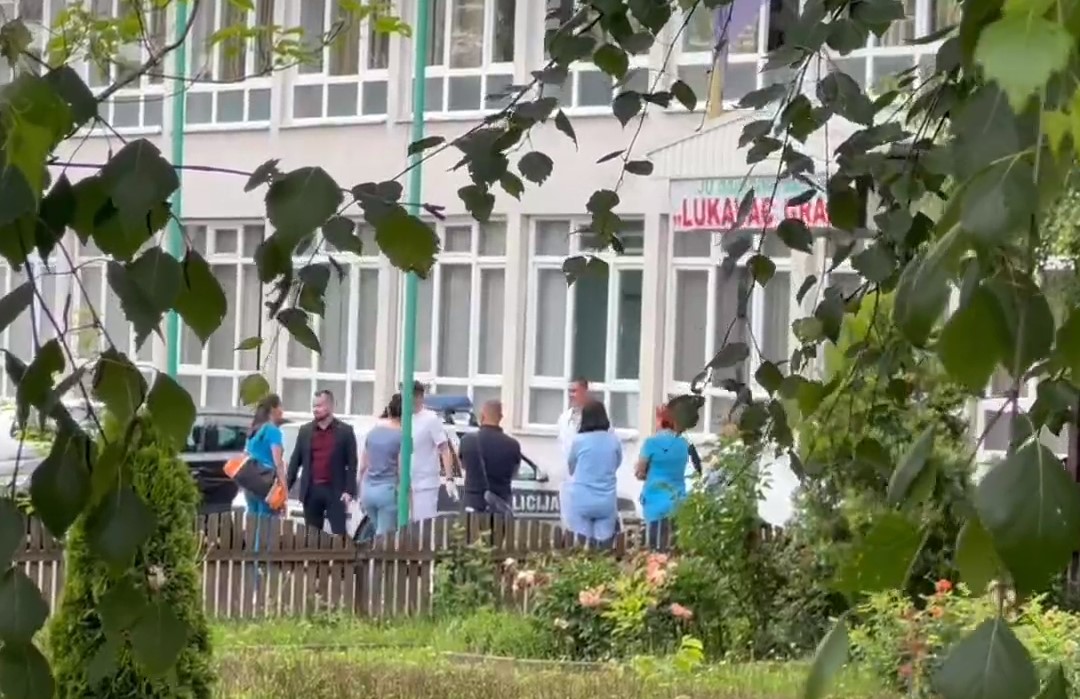 Pucnjava u osnovnoj školi uznemirila mještane Lukavca