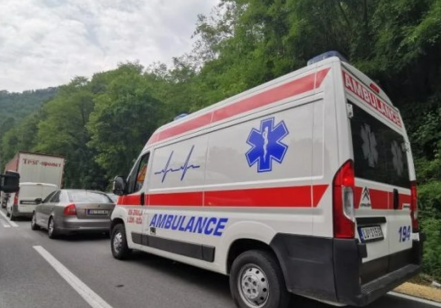 Beba rođena za Svetog Nikolu u vozilu Hitne pomoći, tata Živan otkrio ...