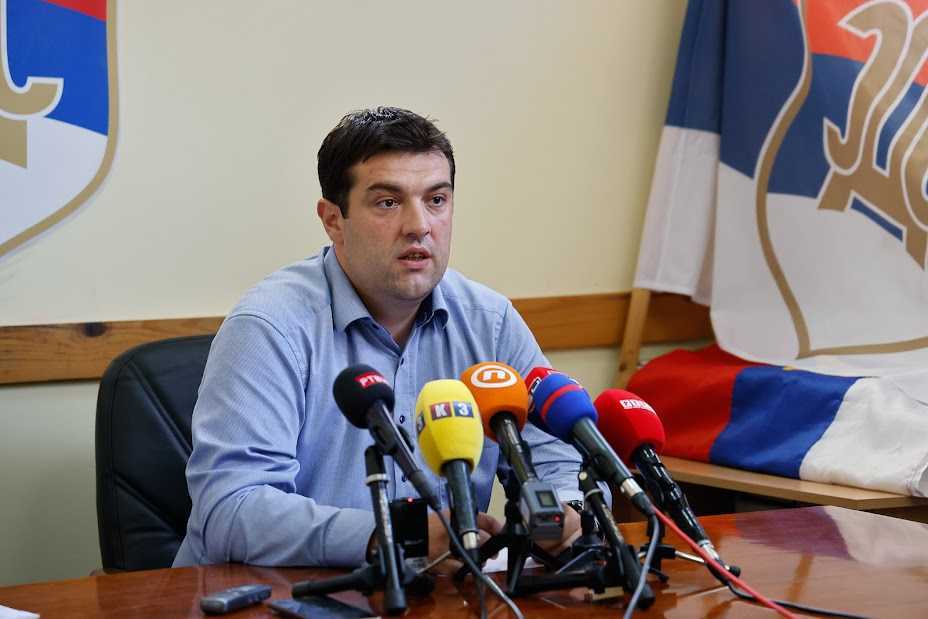 Berjan tvrdi da Crveni krst upućuje pomoć po stranačkoj pripadnosti