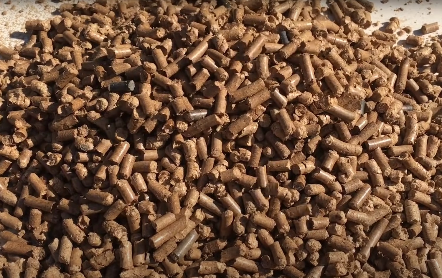 Skuplja struja i manja proizvodnja podižu cijenu peleta