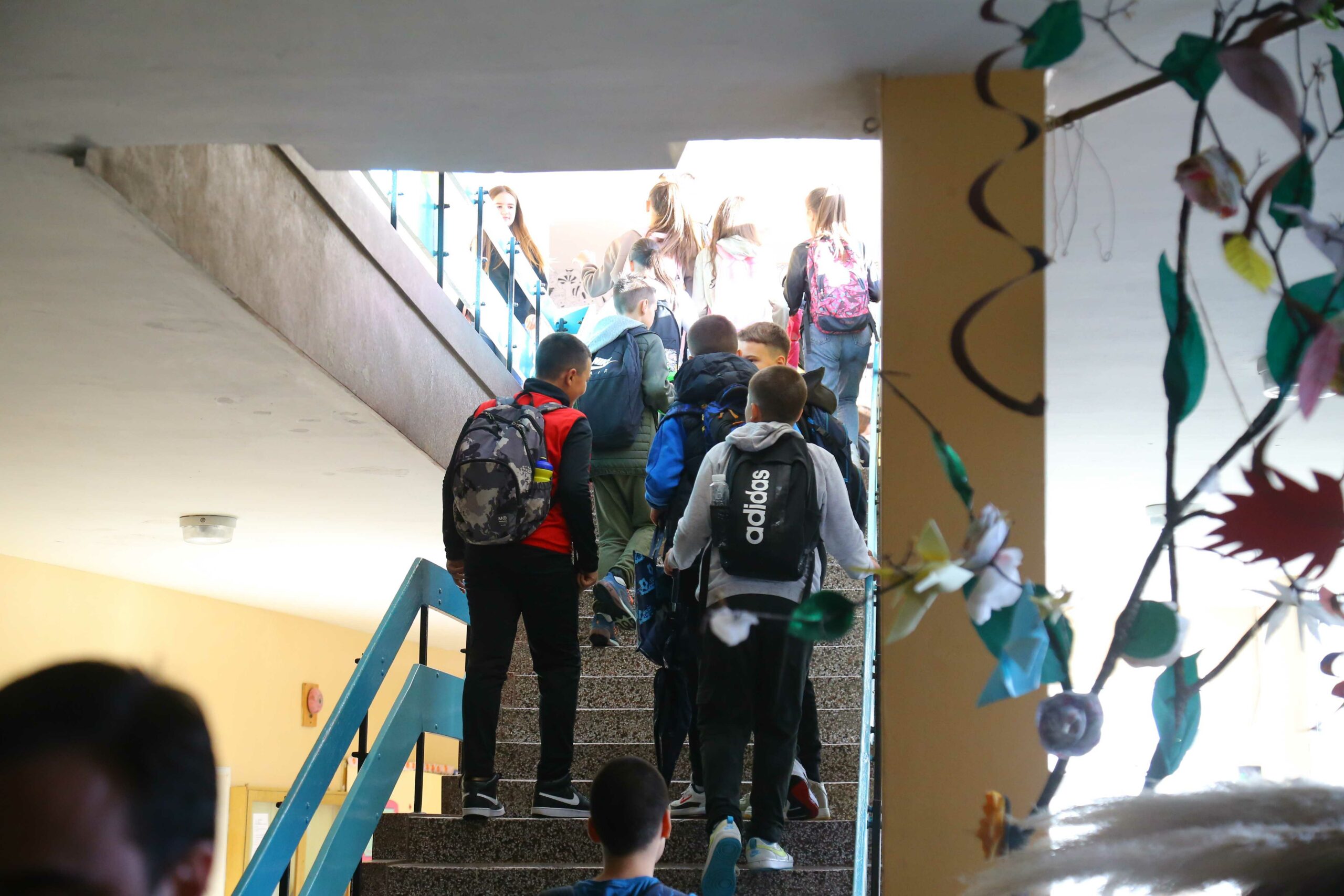 Pojačano prisustvo policije blizu škola