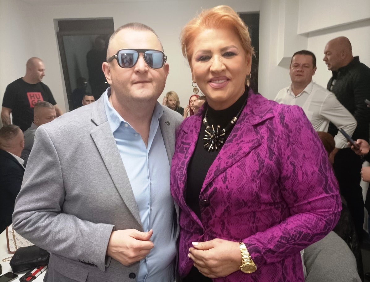 Slijepi banjalučki pjevač Darko Letić zapjevao sa Ćanom