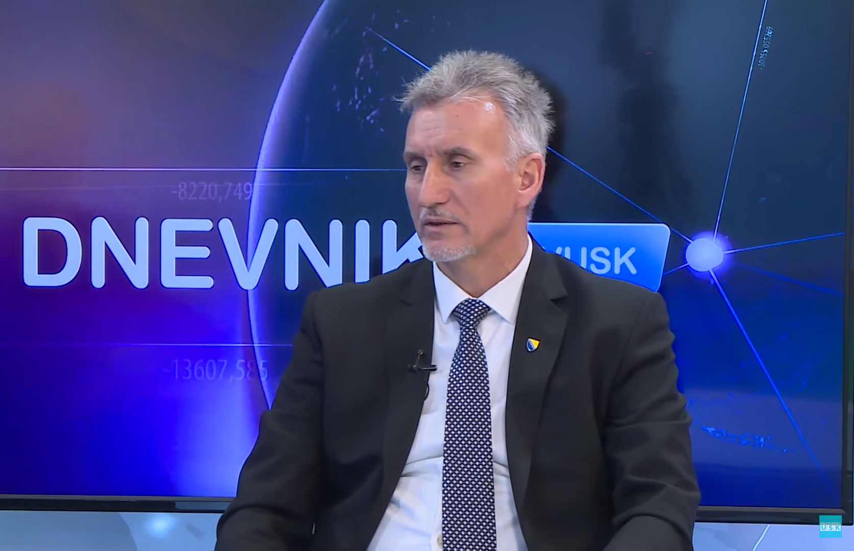 Ademović umjesto za Špirića potpisao inicijativu za svoju smjenu