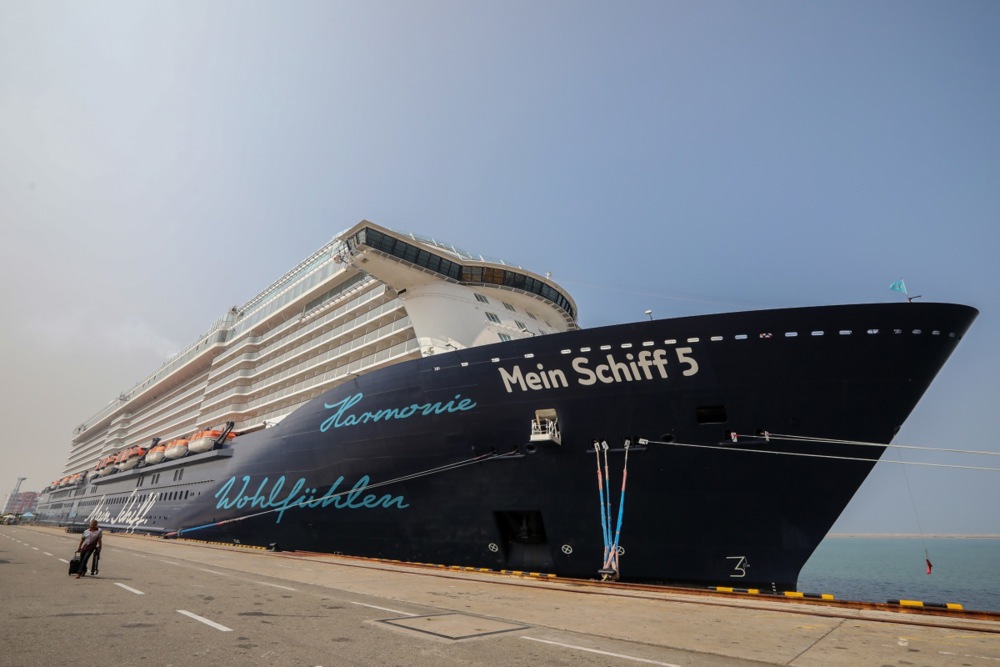 Haos na američkim kruzerima, izbila epidemija norovirusa