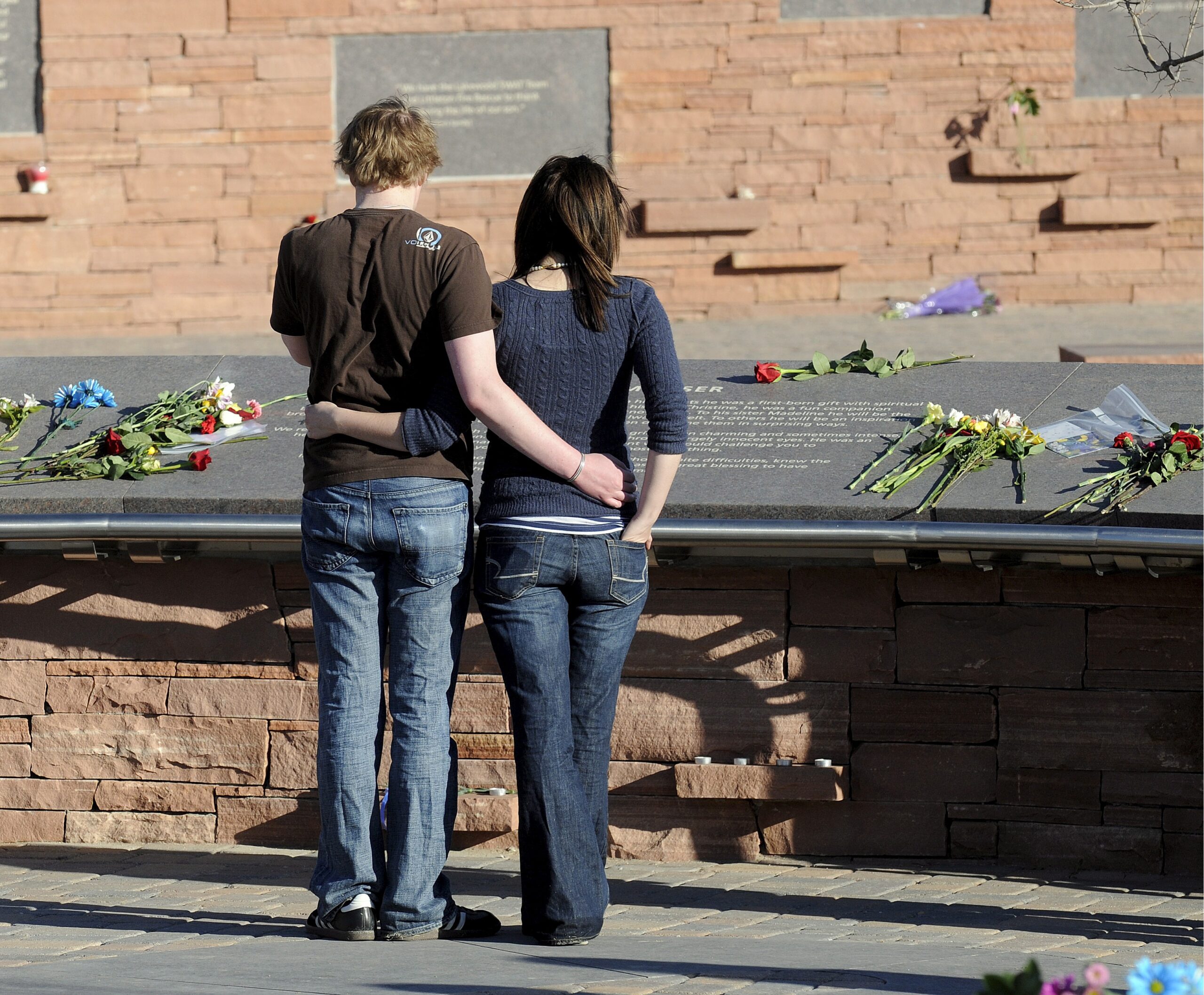 (VIDEO) 20. april kroz istoriju: Masakr u Kolumbajnu