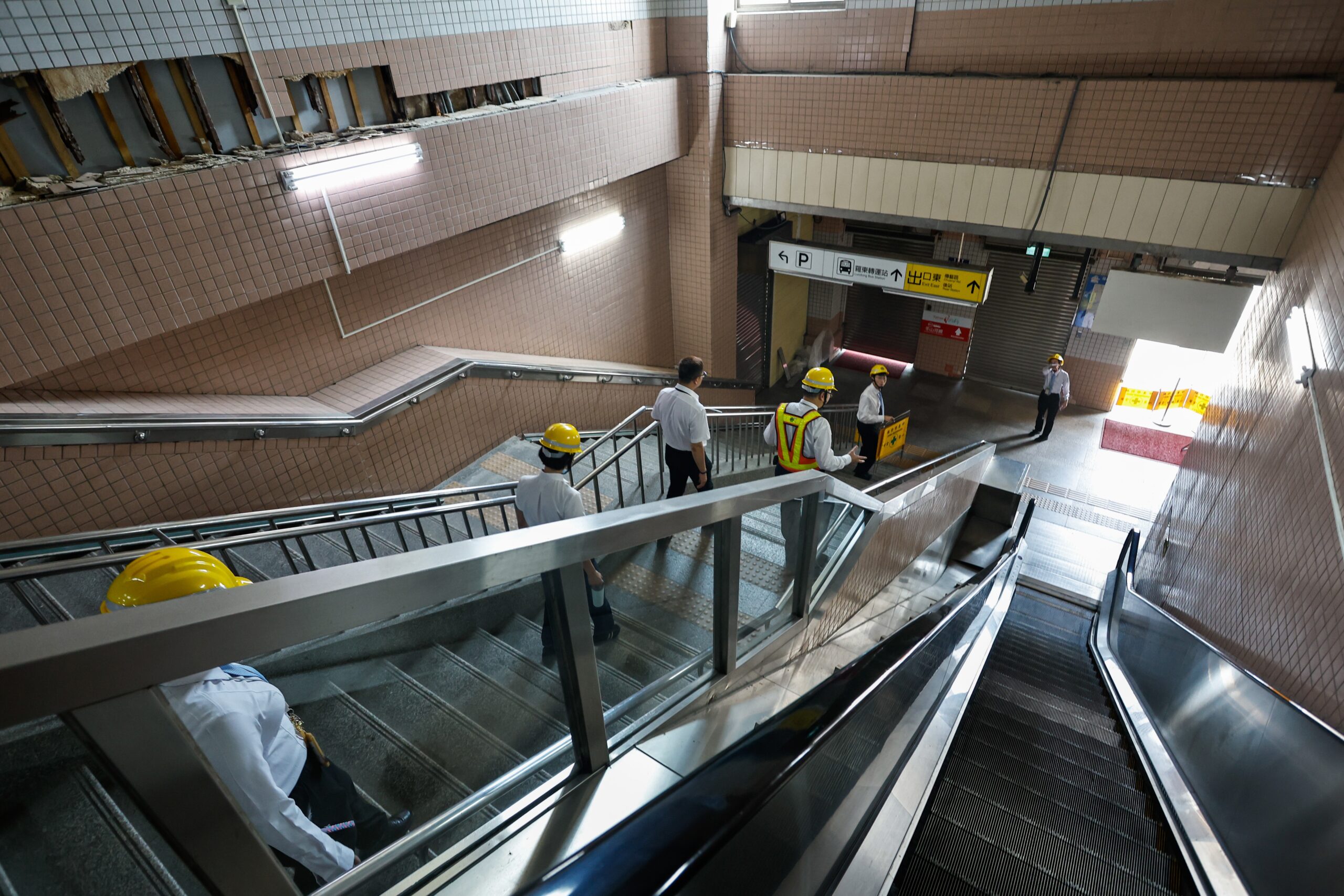 Apokaliptični prizori, 101 naknadni zemljotres na Tajvanu, fabrika uništena