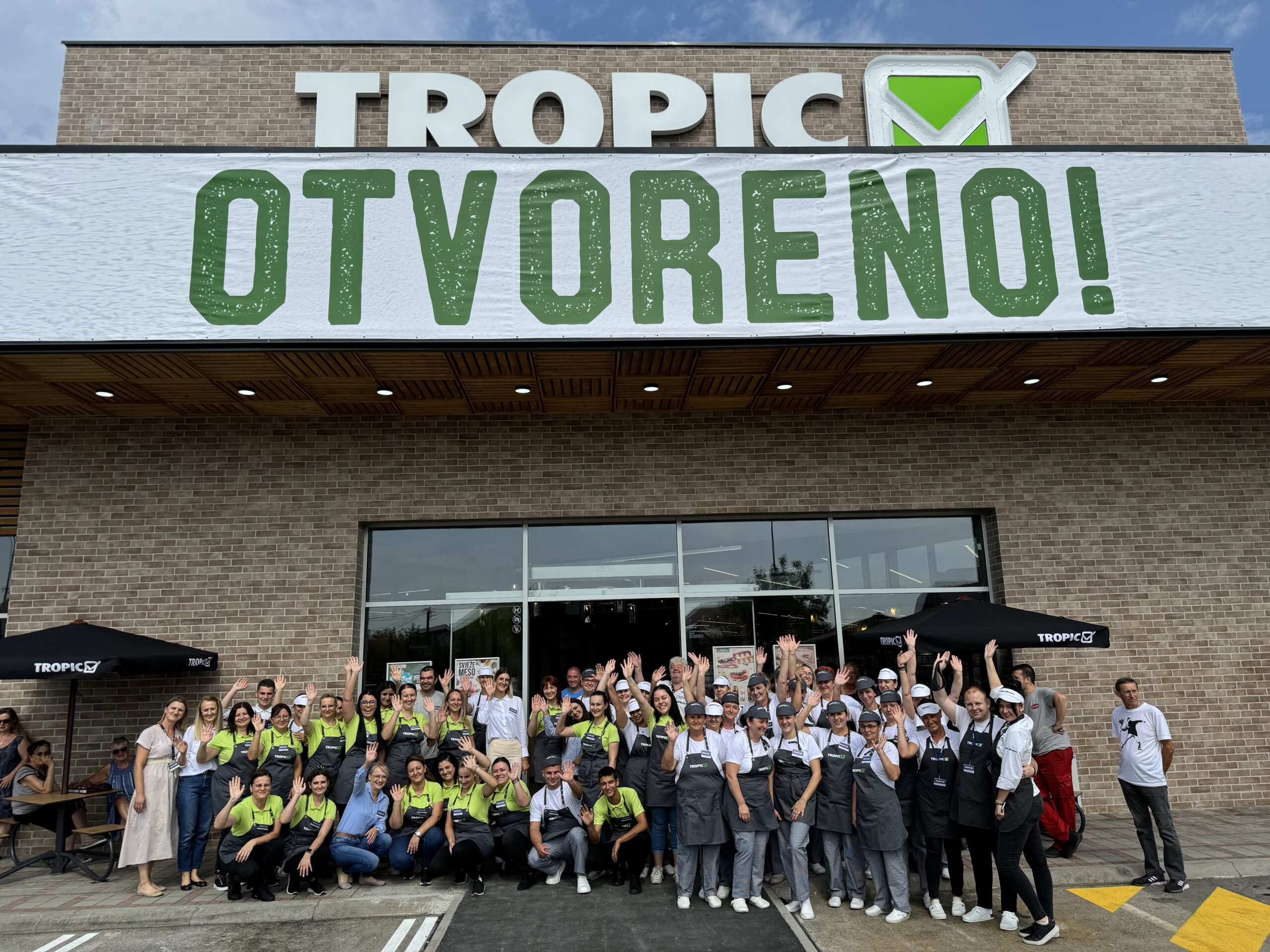 Otvoren savremeni Tropic market u Laktašima