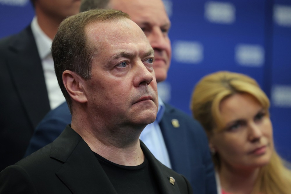 Medvedev: Rusija bi mogla upotrijebiti nuklearno oružje Medvedev: Rusija bi mogla upotrijebiti nuklearno oružje