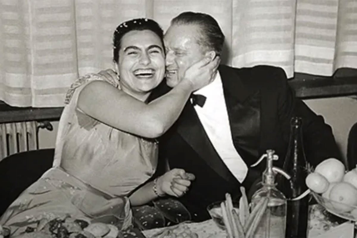 Jovanka Broz sahranjena je sa omiljenim cvijećem, anturijum na sanduku